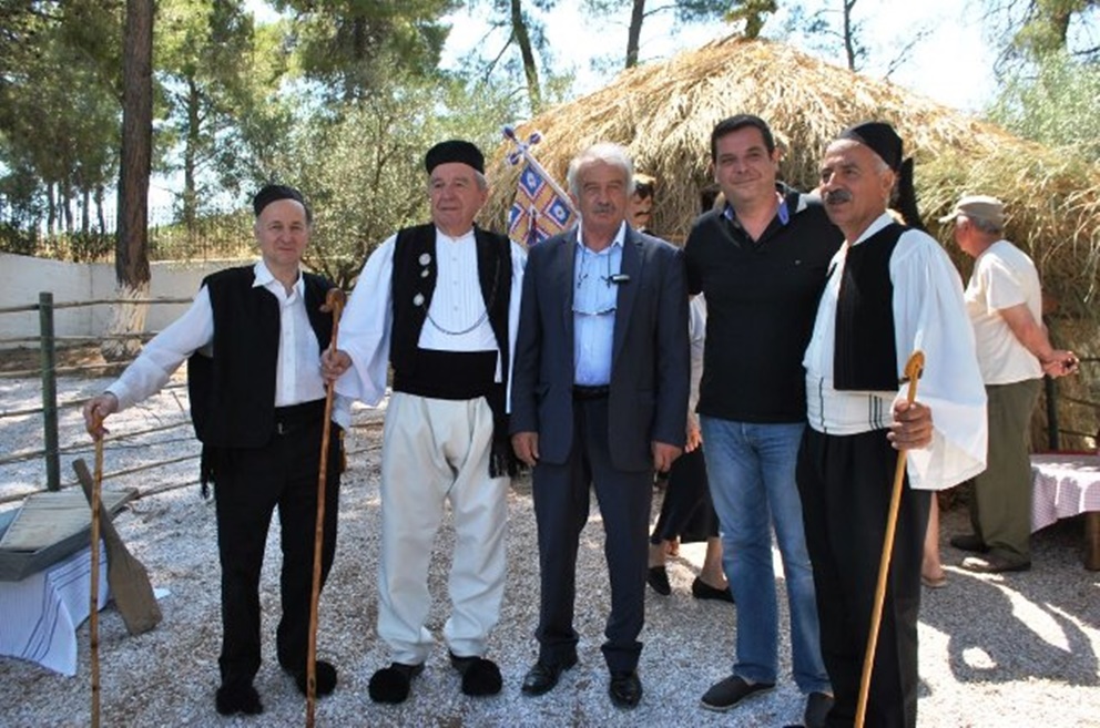 Στο αντάμωμα των Σαρακατσαναίων ο δήμαρχος Πεντέλης - Aftodioikisi.gr