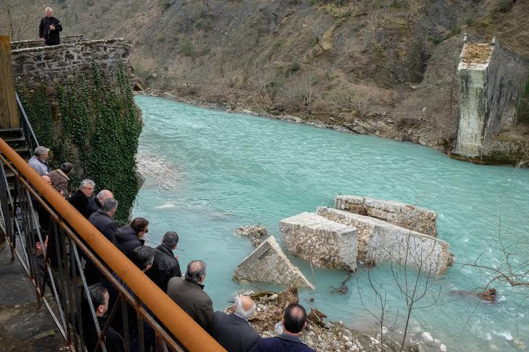 Δήμαρχος Ιωαννιτών: Να ξεκινήσει άμεσα η αναστύλωση του γεφυριού της ...
