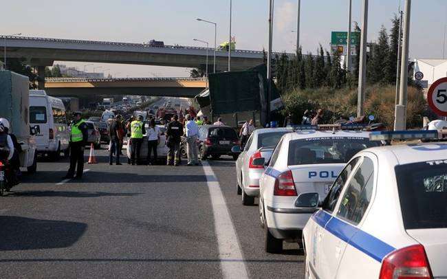 Θεσσαλονίκη: Καραμπόλα πέντε οχημάτων με δύο τραυματίες - Aftodioikisi.gr