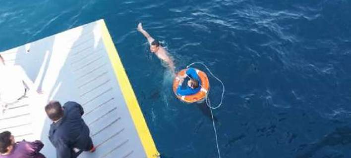 Τέλος στο "μυστήριο" για τη γυναίκα που βρέθηκε "ανοιχτά" του Πειραιά ...