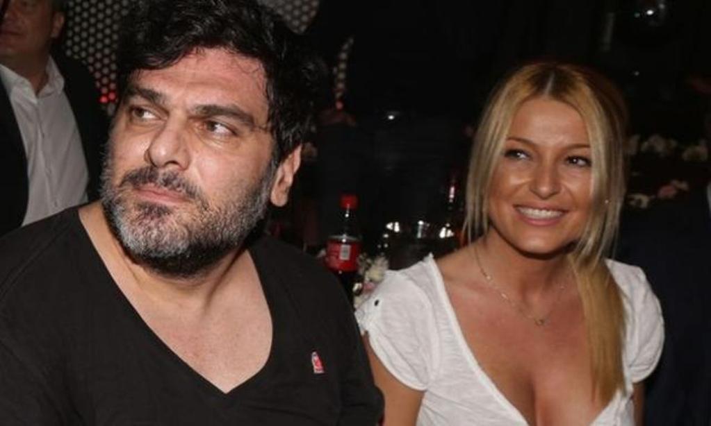 Στην εντατική η σύζυγος του Τόνυ Μαυρίδη μετά από τροχαίο - Aftodioikisi.gr