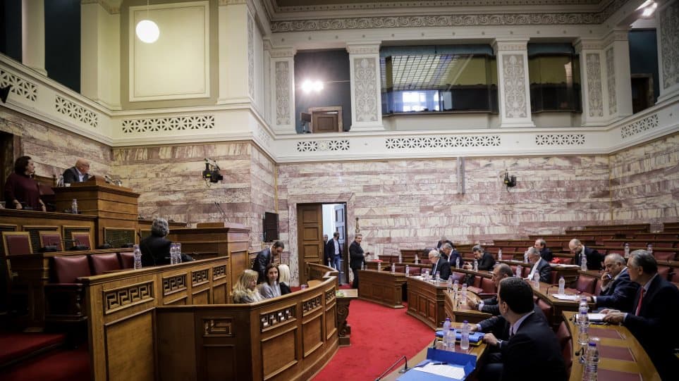 Ψηφίστηκε η Συμφωνία των Πρεσπών από την Επιτροπή Άμυνας και Εξωτερικών ...