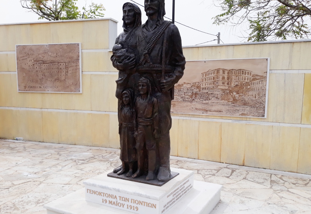 Κατασκευάστηκε από το Δ. Φυλής το Μνημείο Ποντιακού Ελληνισμού ...