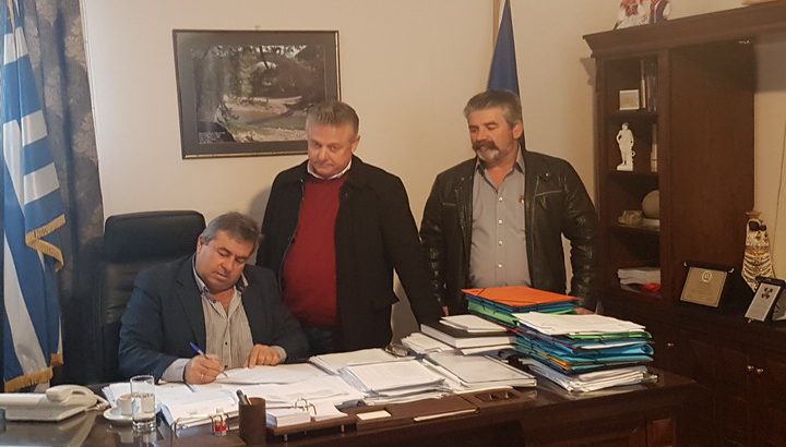 Καινούργια σύμβαση έργου υπέγραψε ο Δήμαρχος Πύλης - Aftodioikisi.gr