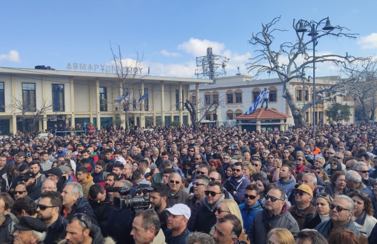 Εκρηκτικό κλίμα στο Β. Αιγαίο: Μεγάλες διαδηλώσεις σε Χίο, Λέσβο, Σάμο ...