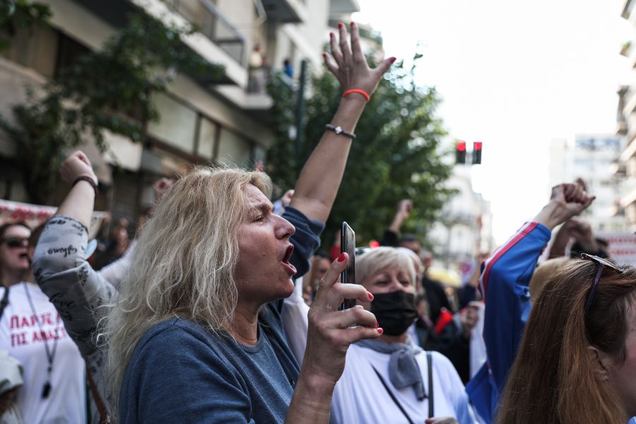 ΠΟΕΔΗΝ: Συγκέντρωση και πορεία κατά του υποχρεωτικού εμβολιασμού ...
