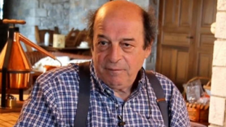 Μανούσος Μανουσάκης: «Ποιος ενδιαφέρεται για τους τσιγγάνους ...