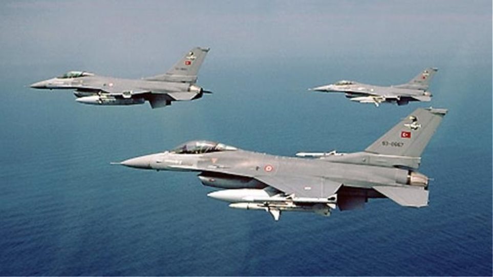 Τουρκικά F-16: Μπαράζ υπερπτήσεων πάνω από Ανθρωποφάγους, Μακρονήσι και ...