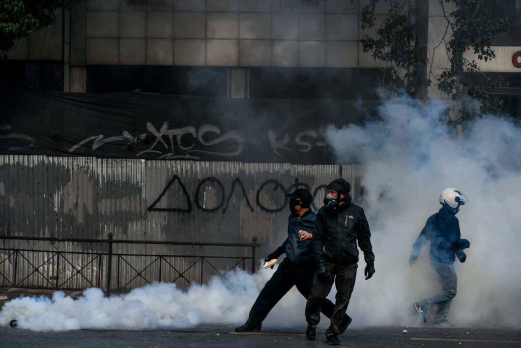 ΕΛΑΣ: Δεν υπήρξε τραυματισμός γυναίκας από αστυνομικούς στη χθεσινή ...
