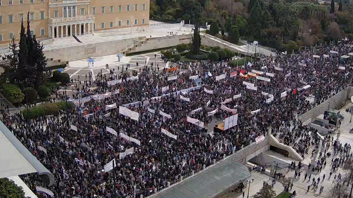 Μεγάλο συλλαλητήριο στο Σύνταγμα για τα Τέμπη - Aftodioikisi.gr