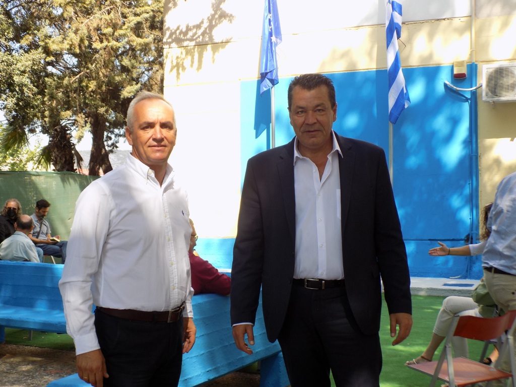 Περιβαλλοντική Συνείδηση και μπλε κάδοι στα Σχολεία του Δήμου Φυλής ...