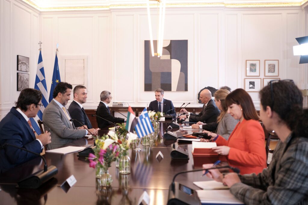 Τετ α τετ Μητσοτάκη με τον Εμιρατινό ΥΠΕΞ - Τι συζήτησαν - Aftodioikisi.gr