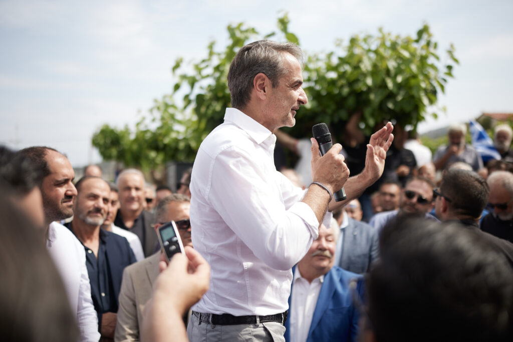 Μητσοτάκης: Οι αντίπαλοί μας έχουν χάσει τ’ αυγά και τα πασχάλια ...