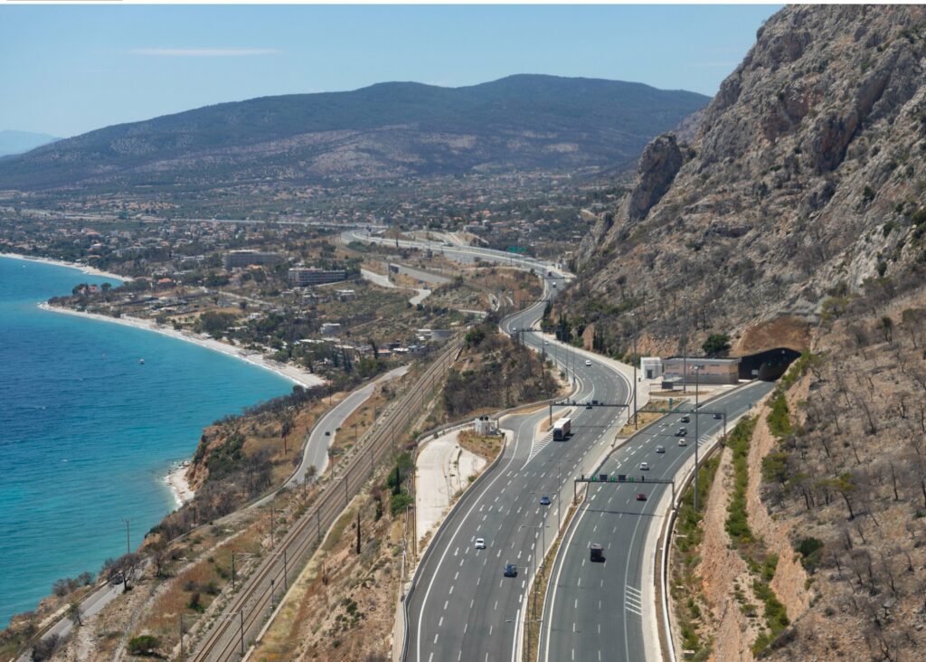 Φωτιά μέσα στο Τούνελ της Κακιάς Σκάλας (φωτο, βίντεο) - Aftodioikisi.gr