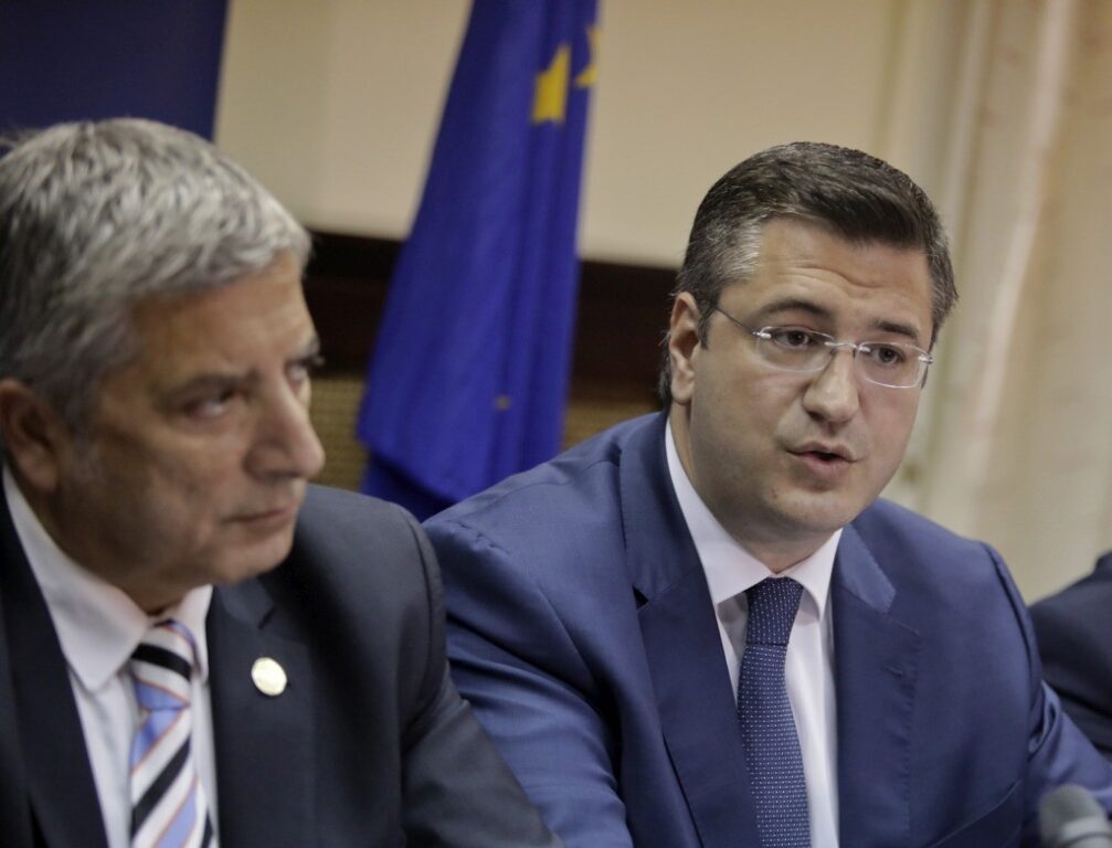 Δημοσκόπηση στις περιφέρειες Αττικής & Κεντρικής Μακεδονίας: Τι ...