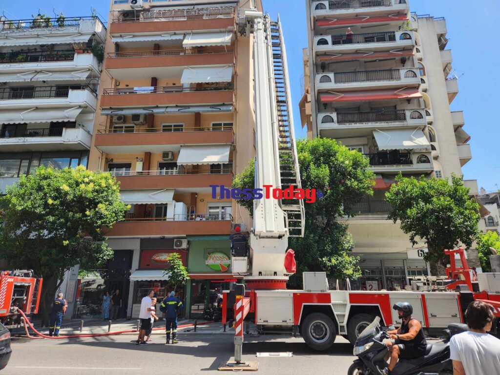 Θεσσαλονίκη: Φωτιά τώρα σε κτίριο στη Βασ. Όλγας – Πραγματοποιείται ...