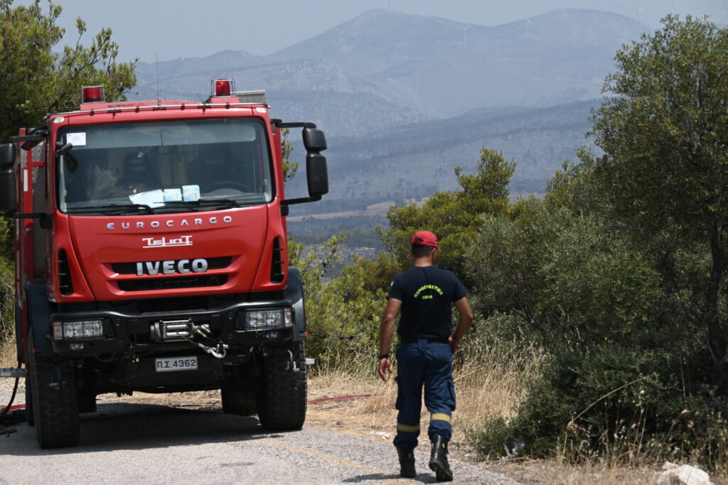 Πολιτική Προστασία: Πολύ υψηλός κίνδυνος πυρκαγιάς σε τέσσεριες ...