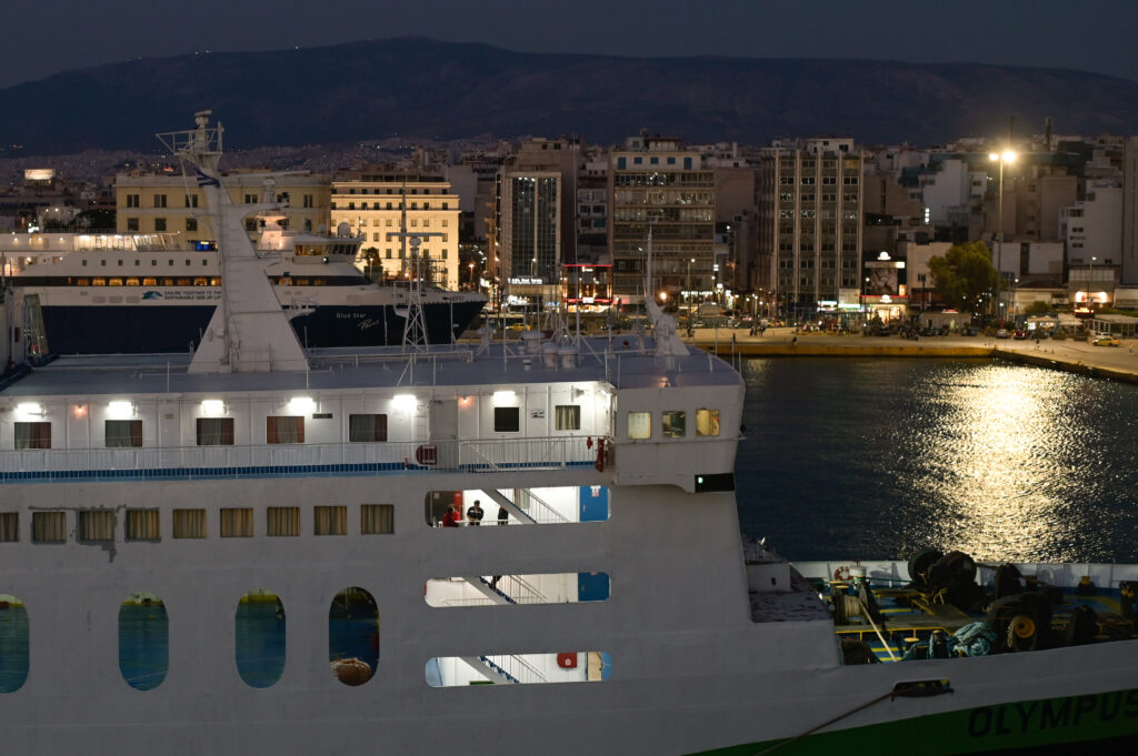 Πειραιάς: Απαγόρευση απόπλου για το ΚΡΗΤΗ ΙΙ - Aftodioikisi.gr