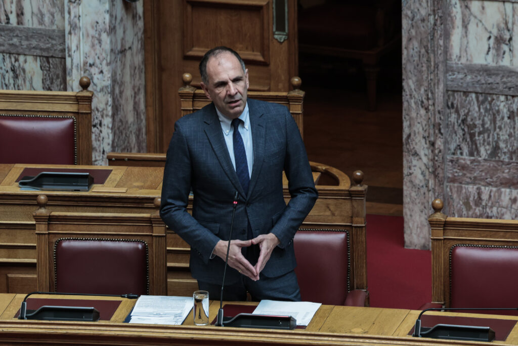 Γεραπετρίτης: Δίκαιο και ιστορικό το αίτημα επανένωσης των Γλυπτών του ...
