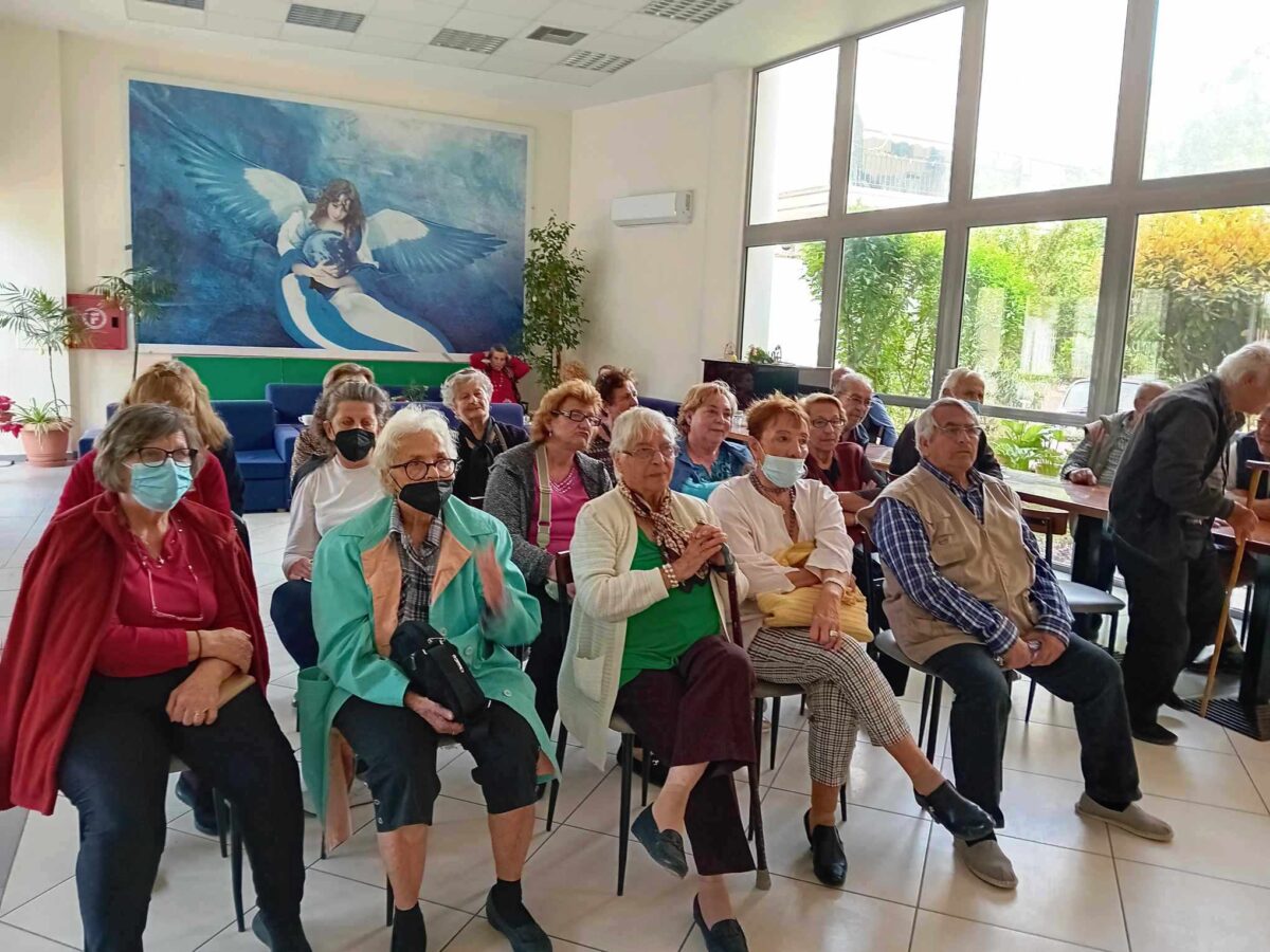 Χρήσιμες ενημερωτικές ομιλίες στα ΚΑΠΗ Άνω Λιοσίων και Ζεφυρίου για την ...