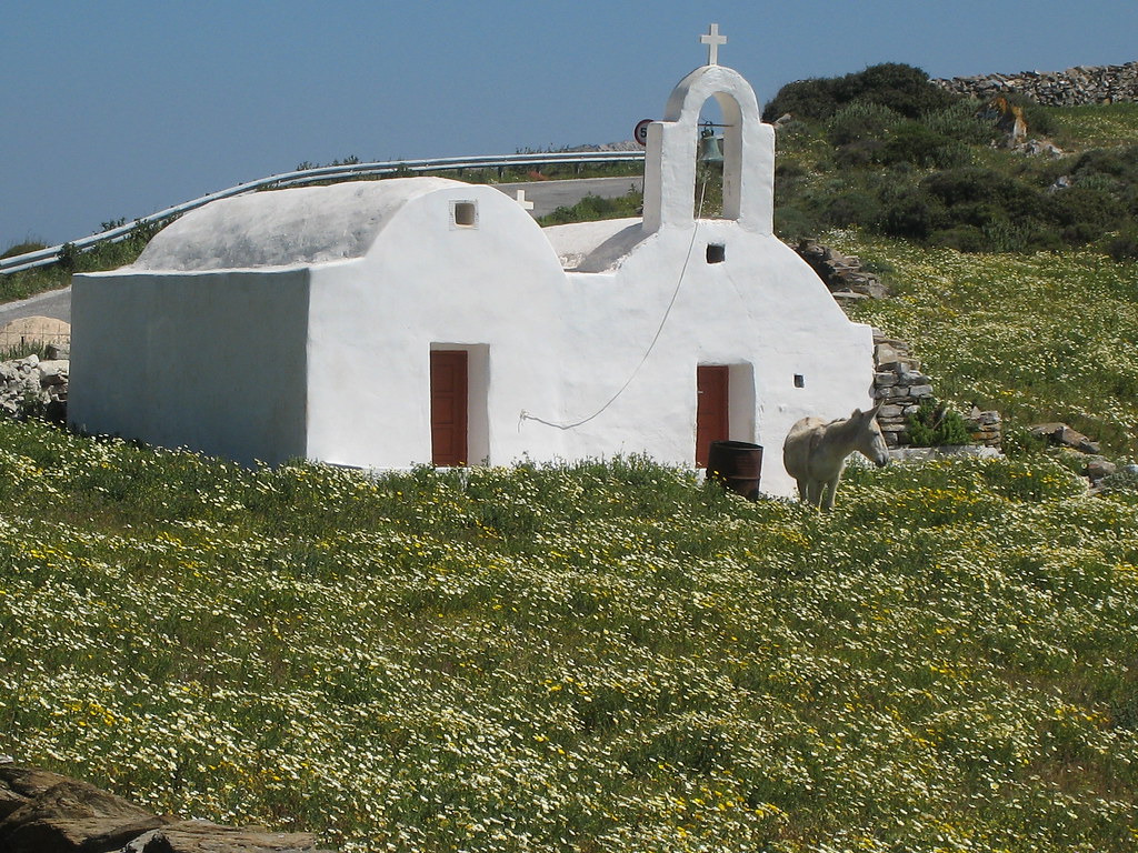 Κρήτη: Εκκλησάκι έχει καμπάνα μία… βόμβα του Β΄ Παγκοσμίου Πολέμου ...