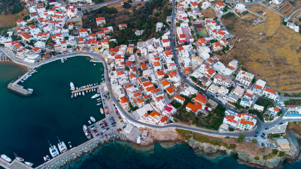 Η Άνδρος στα 24 μέρη με τους πιο εντυπωσιακούς φάρους του πλανήτη ...