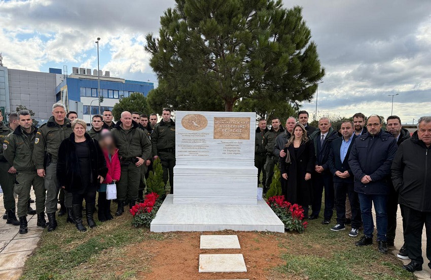 Μνημείο για τον Γιώργο Λυγγερίδη στου Ρέντη (φωτο) - Aftodioikisi.gr