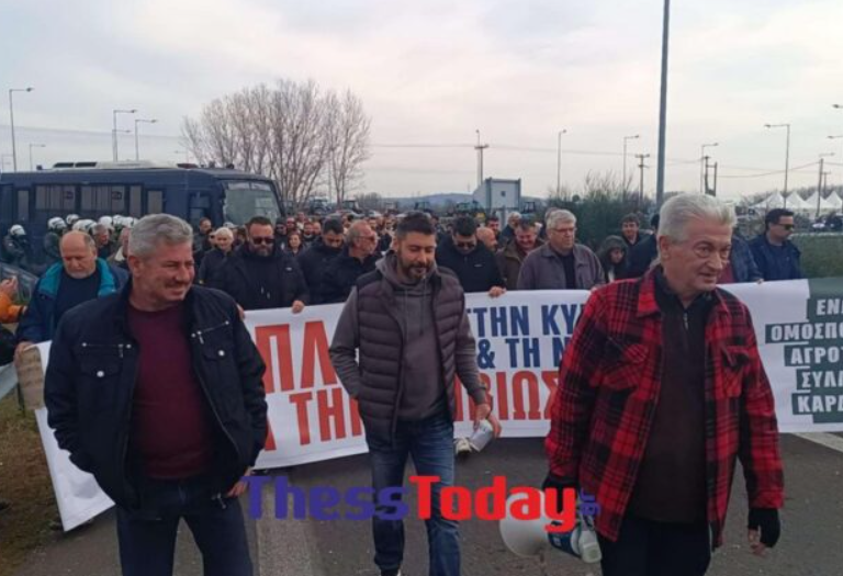 Καρδίτσα: Κλείνουν τον κόμβο Ε-65 οι αγρότες - Aftodioikisi.gr Κοινωνία